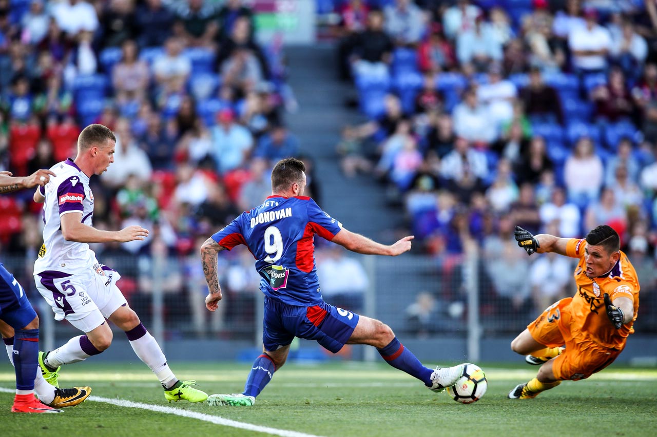 A-League | Perth Glory: Liam Reddy on Tony Popovic, Brendon Santalab ...